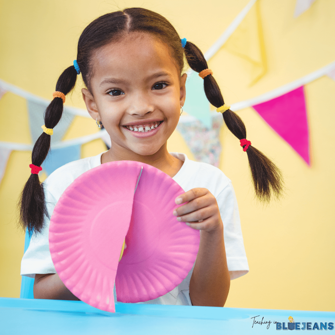 How to Create a Family Atmosphere in the First Week of School